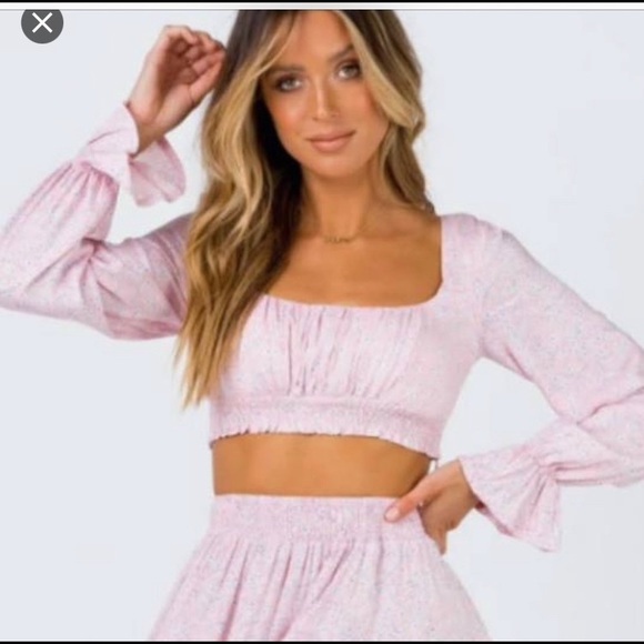 Princess Polly | Tops | Princess Polly Floral Top | Poshmark